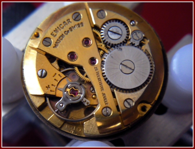 Votre avis concernant cette Enicar calibre 1010B