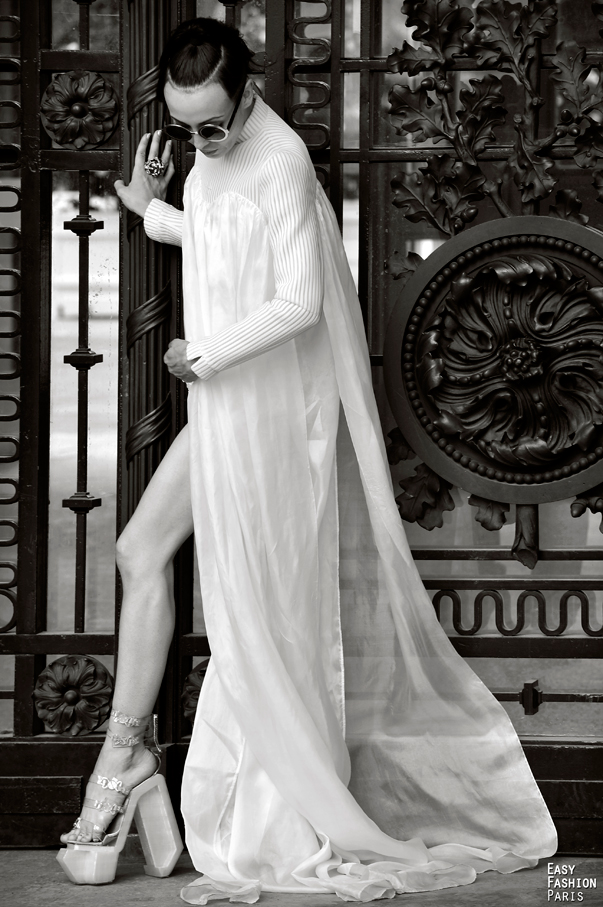 Easy Fashion: Miss Michelle Harper - at Chanel - Paris